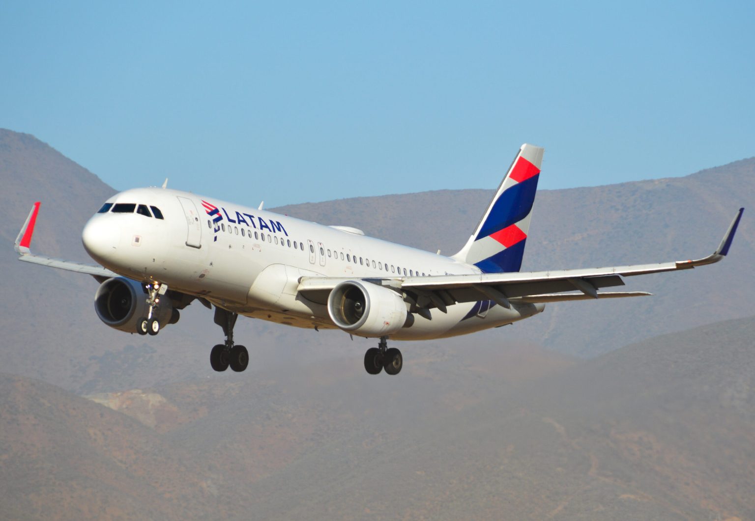 Anunció LATAM Airlines Brasil el reinicio de la ruta Bariloche - São ...