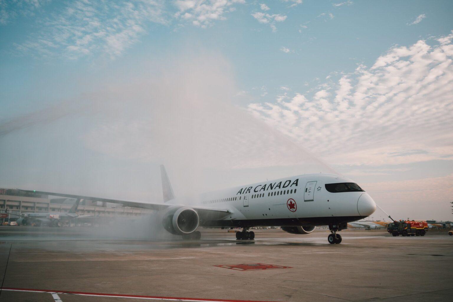 Air Canada retoma operaciones en Lima con vuelos desde Toronto y ...