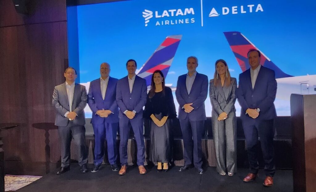 Delta y Latam oficializan su Joint Venture en la Argentina - Aviación ...