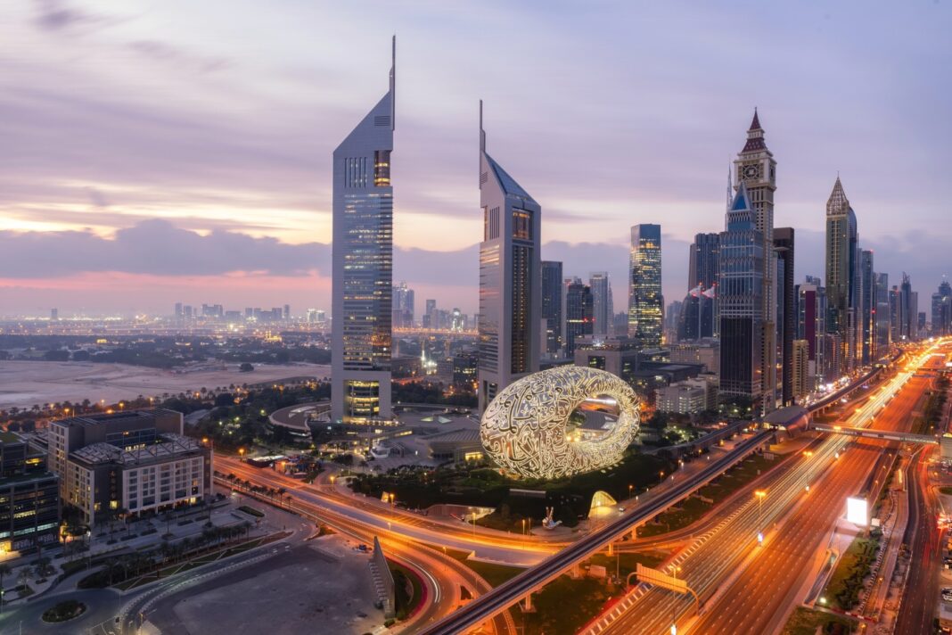 Emirates lanza un seguro propio para reforzar la confianza de los ...